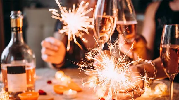 15 of History’s Most Memorable New Year’s Eve Toasts | TOTT